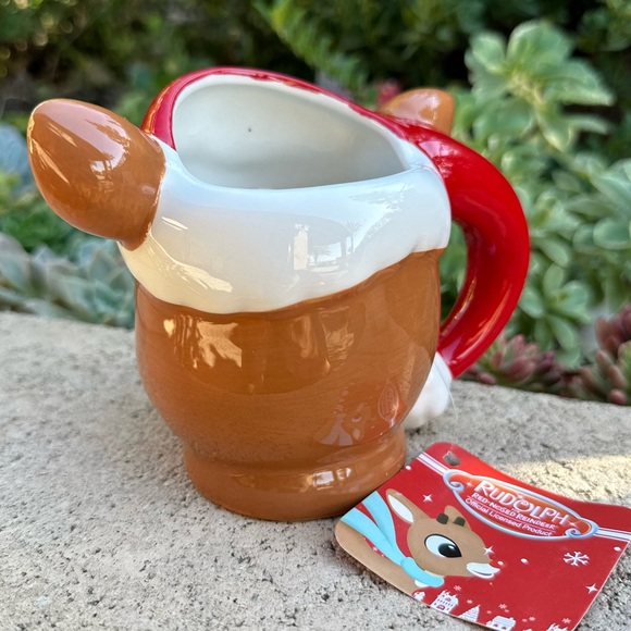 Rudolph The Red Nosed Reindeer | Dining | Rudolph The Red Nose Reindeer ...